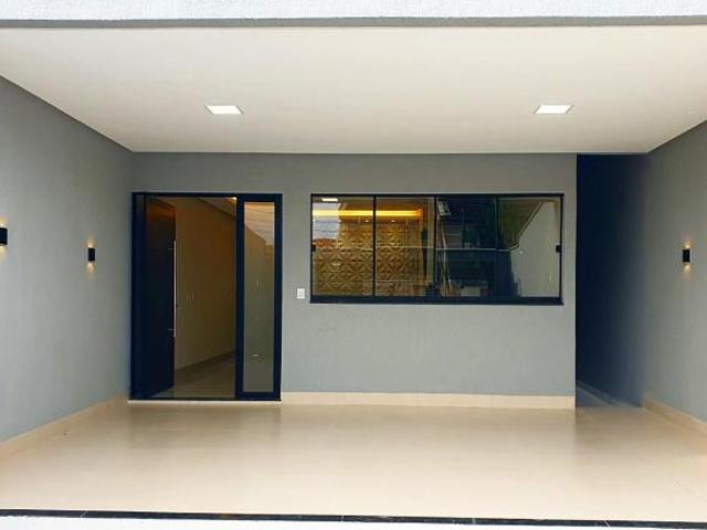 Sobrado a venda com 4 quartos suítes no Jardim Planalto em Goiânia Go