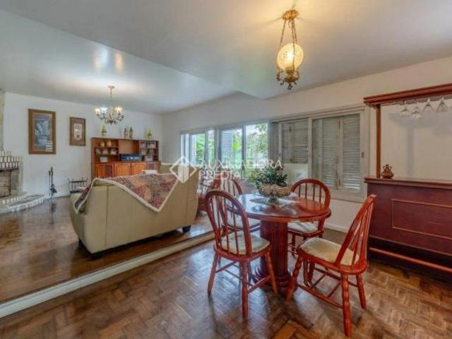Sobrado à venda com 5 dormitórios e 280m² no Jardim Isabel Zona Sul de Porto Alegre Código: 1903