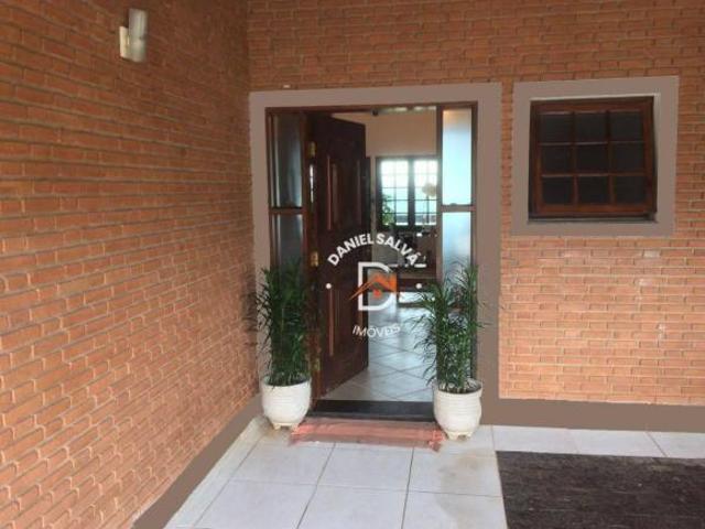 Sobrado à venda com 5 dormitórios sendo 5 suítes, 480 m² por R$ 1.600.000,00 Jardim dos Pinheiros