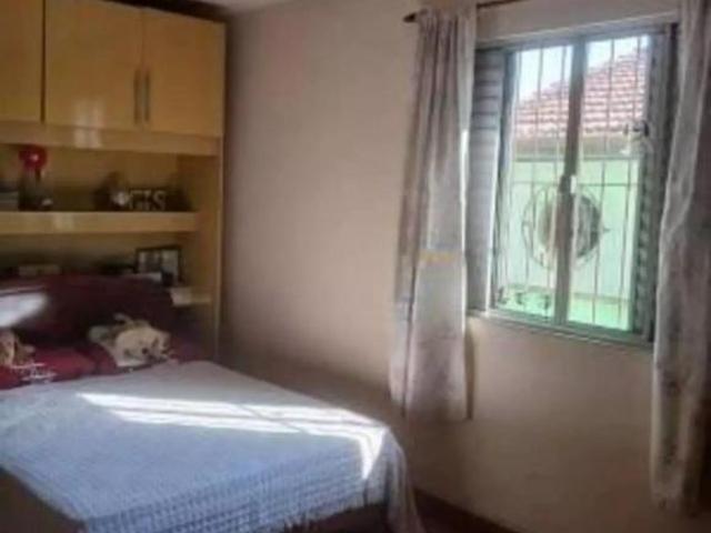 Sobrado à Venda com 5 Quartos, 2 Vagas e 186m² em Cidade das Flores Osasco