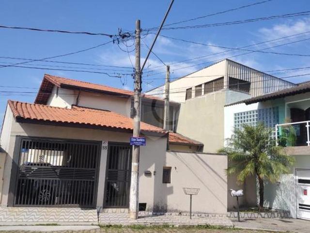 Sobrado à venda com 5 quartos, sendo 1 suíte, em Vila Bela Vista, Suzano