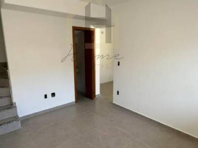Sobrado à venda com 67 metros 3 dormitórios. Bairro Campestre. Santo André