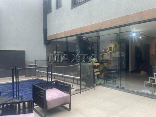 Sobrado à venda com 600m², com 3 dormitórios, 3 suítes e 3 vagas, no Parque Mandaqui