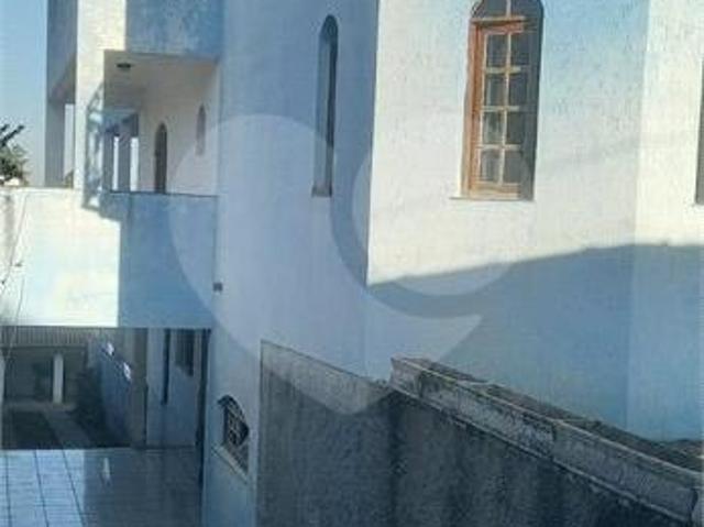 Sobrado à venda com 8 quartos, sendo 2 suítes, em Vila Suissa, Mogi das Cruzes