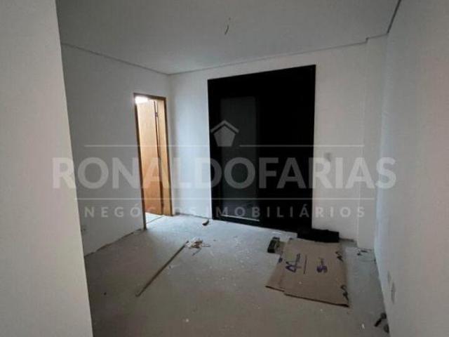 Sobrado a venda com 90 m² 03 dormitórios sendo 01 suíte na região do Campo Belo