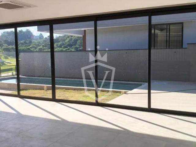 Sobrado à venda Condomínio do Lago em Jundiaí