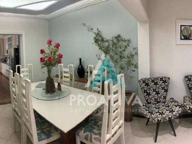 Sobrado a Venda Centreville