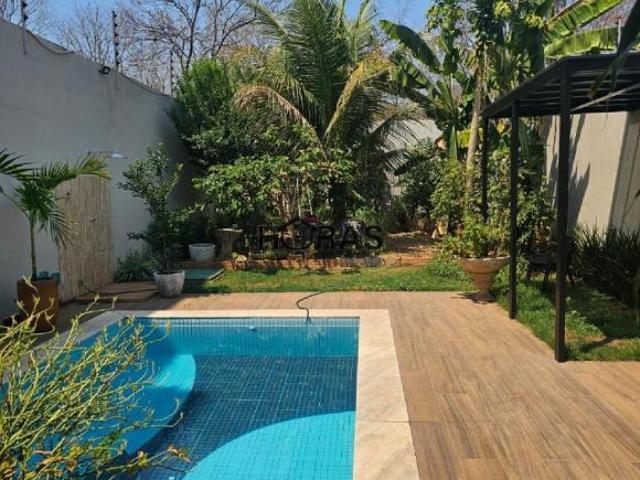Sobrado à Venda Cuiabá 3 Quartos Piscina Próx Shopping Estação