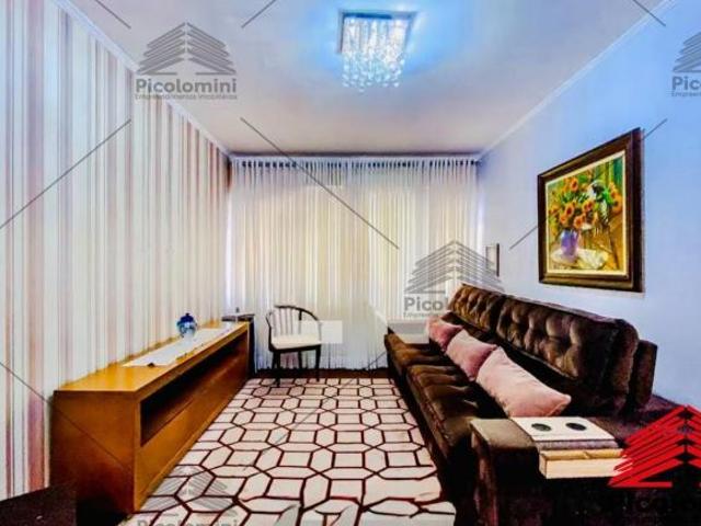Sobrado à venda,Água Rasa,237 m²,03 quartos, 01 suite, sacada,vista livre,cozinha planejada,lavabo