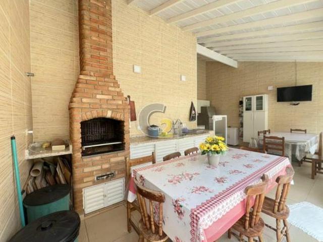 Sobrado a venda Bairro florida 4 quartos 4 suites,2 salas, 4 vagas