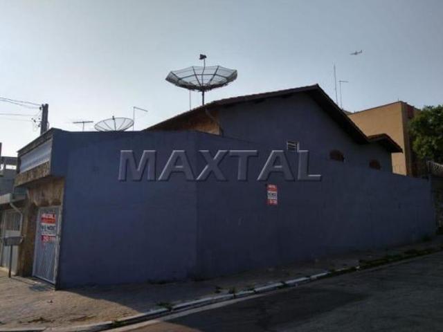 Sobrado à venda, de 3 dormitórios sendo 1 suíte, sala,cozinha, entrada lateral e 2 vagas