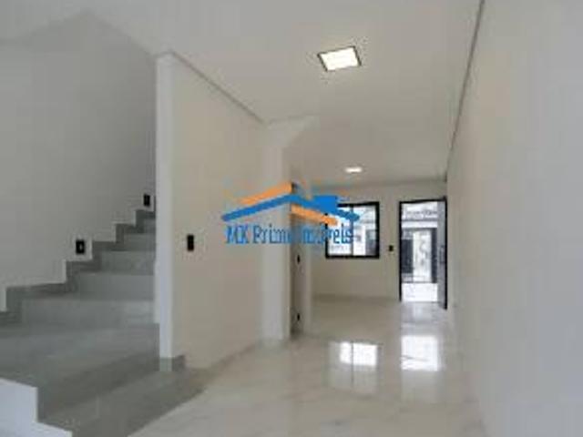 Sobrado à venda de 115m² com 3 quartos, suítes, 2 vagas Cipava Osasco