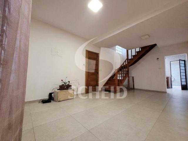Sobrado a venda de 113,00m² útil, com 2 quartos e 2 vagas no Interlagos!