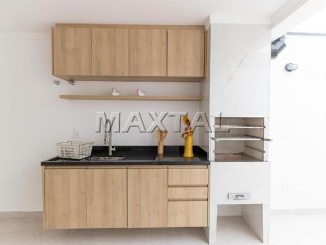 Sobrado à venda de 140m², com 3 quartos e 2 vagas, na Vila Isolina Mazzei