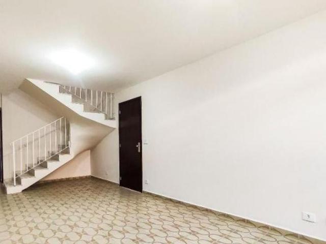 Sobrado á venda de 156m² com 3 quartos, sendo 1 suíte e 2 vagas Vila Sônia