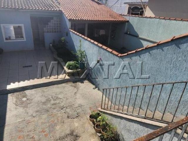 Sobrado à venda de 180m², 3 dormitórios, 1 suíte, 3 banheiros, 2 vagas, com edícula