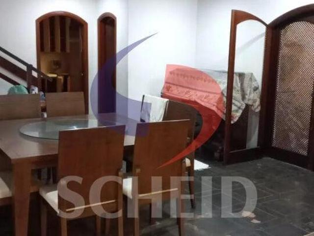 Sobrado a venda de 210,00m² útil, com 3 quartos e 3 vagas no Jabaquara