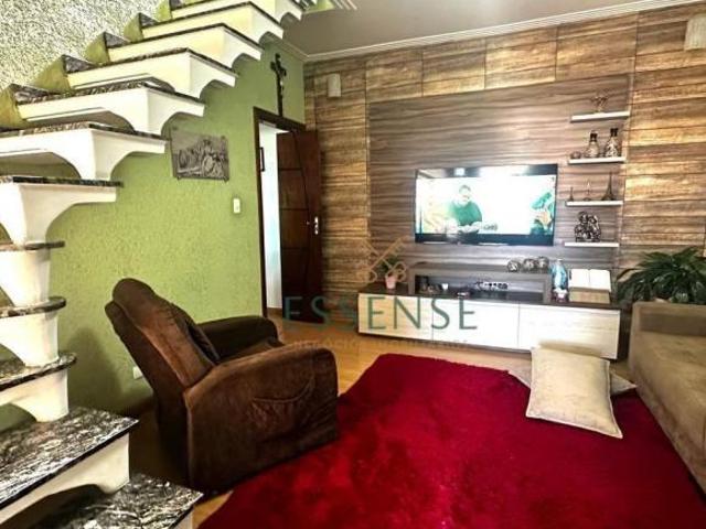 Sobrado à Venda de 224 m² na Cidade Edson em Suzano/SP: 04 dormitórios