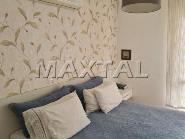 Sobrado à venda de 225m² com 4 dormitórios, 3 suítes e 4 vagas. No Tremembé