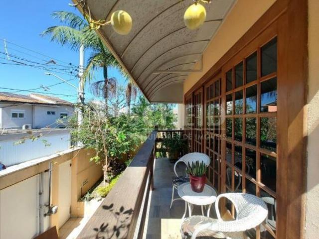 Sobrado a venda de 242,00m² útil, com 3 quartos, no Jardim Prudência !
