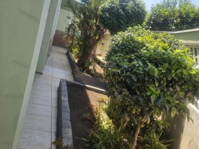 Sobrado à venda de 275m² | 06 dormitórios, sendo 02 suítes e 04 vagas de garagem | Jardim das Indúst