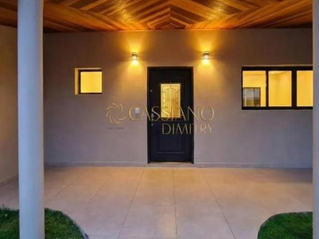 Sobrado à venda de 303m² | 04 dormitórios, sendo 02 suítes e 03 vagas de garagem | Condomínio Portal