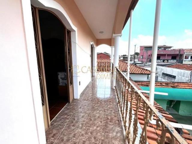 Sobrado à venda de 330,81m² | 04 dormitórios, sendo 01 suíte e 04 vagas de garagem | Vila Industrial