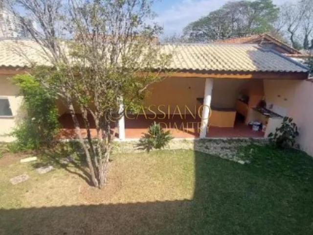 Sobrado à venda de 370m² | 03 dormitórios, semdo 02 suítes e 04 vagas de garagem | Jardim Esplanada
