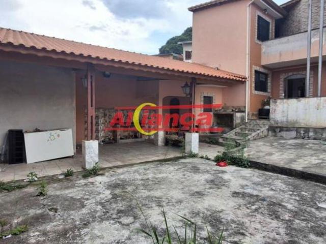 Sobrado à venda de 5 quartos com suíte e valor abaixo do mercado no Jardim Jovaia