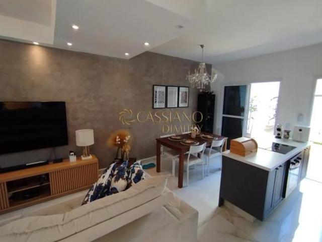 Sobrado à venda de 80m² | 02 dormitórios, sendo 01 suíte e 02 vagas de garagem | Condomínio Reserva