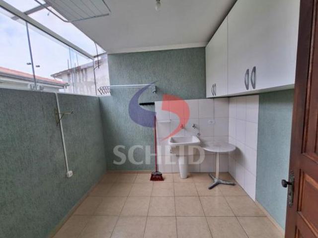 Sobrado A Venda de 90,00m² útil com 3 quartos 1 Suíte condomínio fechado no Jardim Samambaia