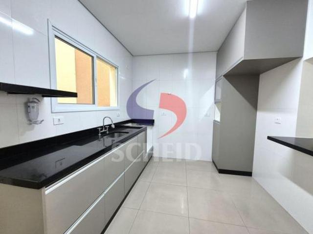 Sobrado a venda de 96,00m² útil, com 3 quartos e 2 vagas no Interlagos