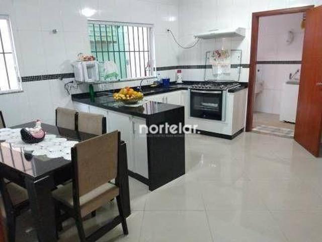 sobrado a venda e para locação 3 dormitorio, 2 vaga de garagem 139 m² Jardim Vivan São Paulo/SP