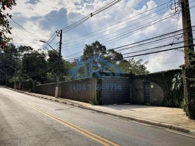 Sobrado à venda em Cotia, Granja Viana, com 4 suítes, com 800 m², Chácara do Refúgio