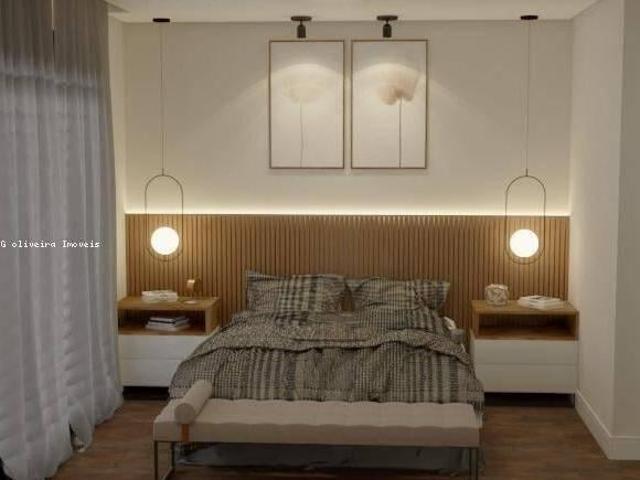 Sobrado a Venda em Condomínio, 3 quartos, 3 suítes, A/C 216m² A/T 360m2