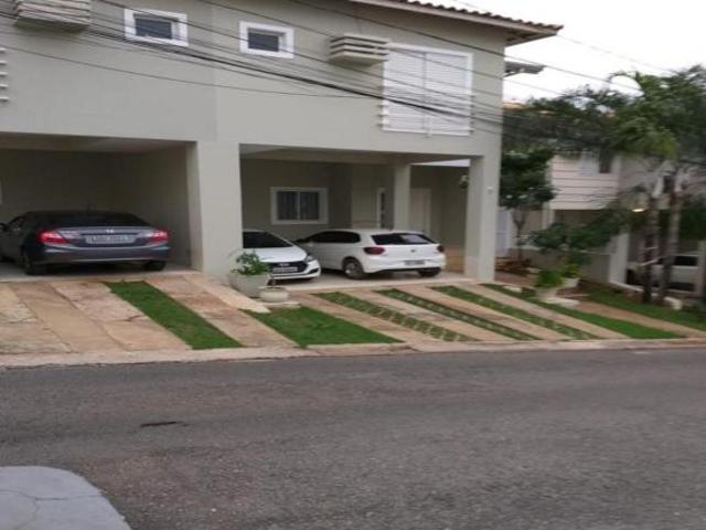 SOBRADO A VENDA EM CONDOMÍNIO, BAIRRO CENTRO SUL. CUIABÁ. MATO GROSSO