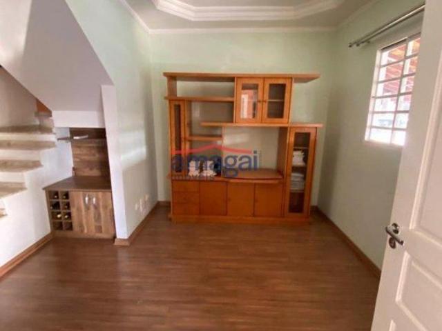 Sobrado à venda em condomínio com 3 quartos Zona Sul São José dos Campos