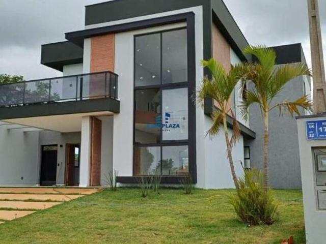 Sobrado à venda em condomínio fechado na cidade de Itaí/SP