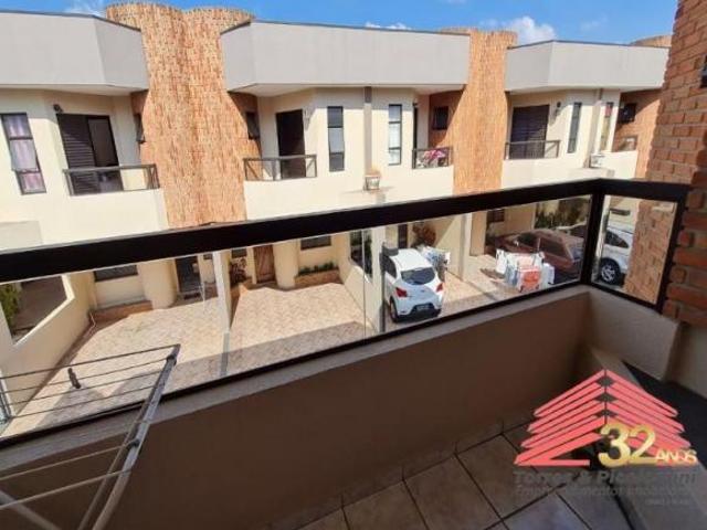Sobrado a venda em Condomínio fechado na Vila Formosa, 163 m2 de área útil, 3 suites com armários