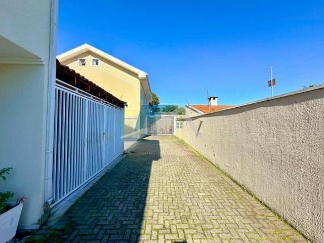 Sobrado à venda em condomínio fechado no Boqueirão, Curitiba