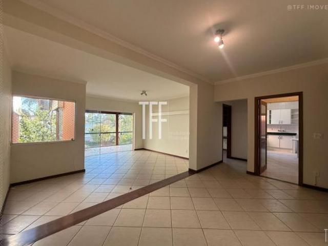 Sobrado à Venda em Condomínio Fechado – Bairro Palmeiras | 350 m²