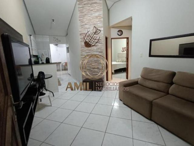 Sobrado a venda em condomínio / Martim de Sá / Piscina / 02 dormitório, sendo 1 suíte / 65m² de cons