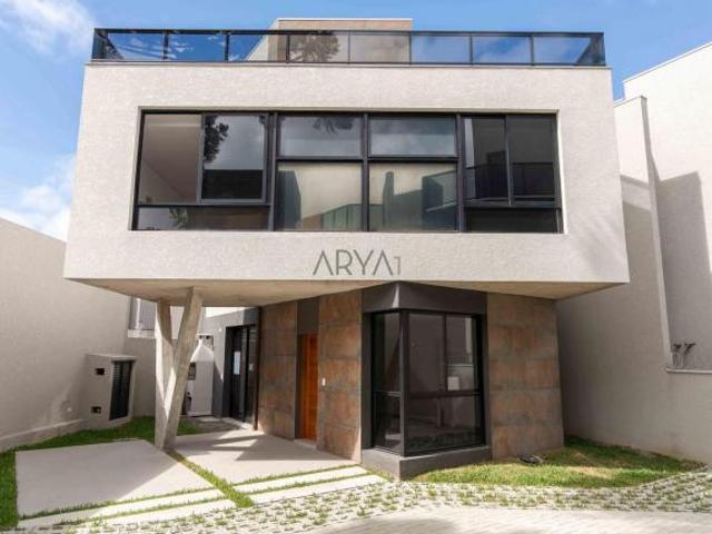 Sobrado à venda em condomínio no Uberara ARYA1