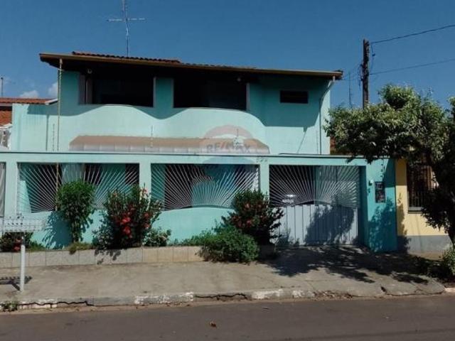 Sobrado á venda em Cosmópolis
