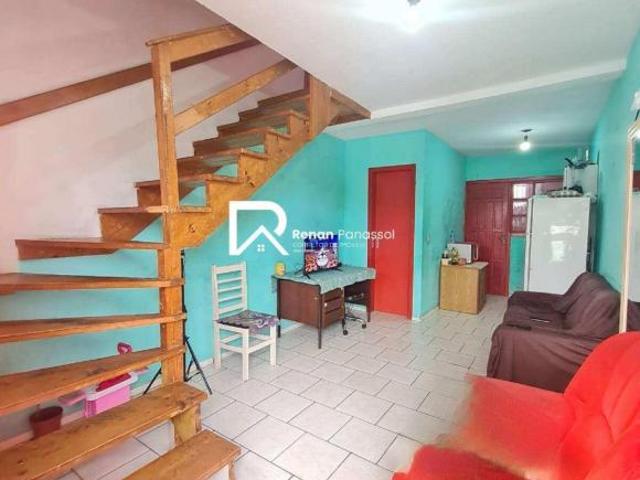 Sobrado à venda em Caxias do Sul, São Giácomo, com 2 quartos, 66m²m²