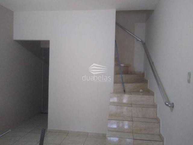 SOBRADO A VENDA EM CAÇAPAVA