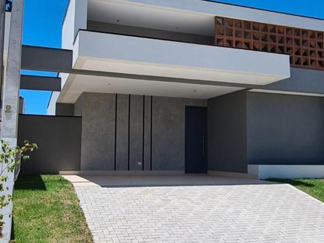 Sobrado à venda em Caçapava, Bairro do Grama, com 3 quartos, com 139 m², Terras do Vale