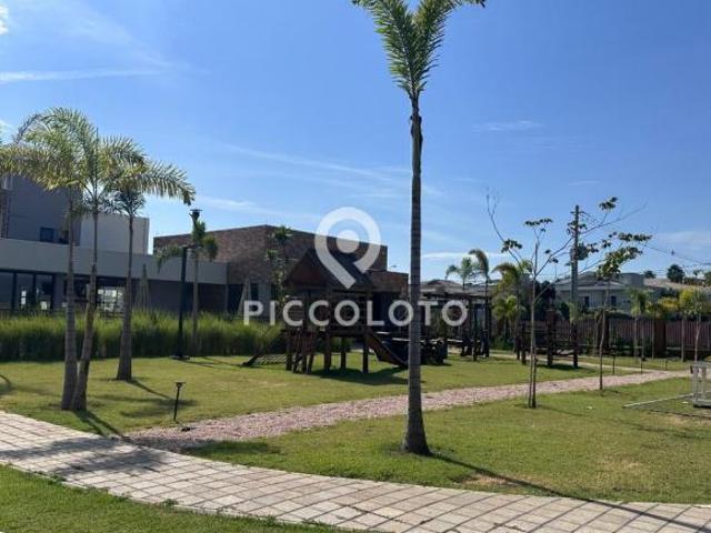 Sobrado à venda em Campinas, Alphaville Dom Pedro, com 3 suítes, com 229.97 m²