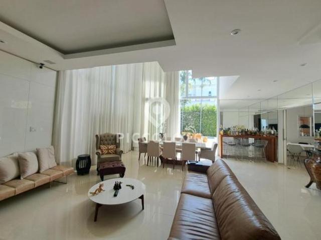 Sobrado à venda em Campinas, Alphaville Dom Pedro, com 4 suítes, com 481.58 m²
