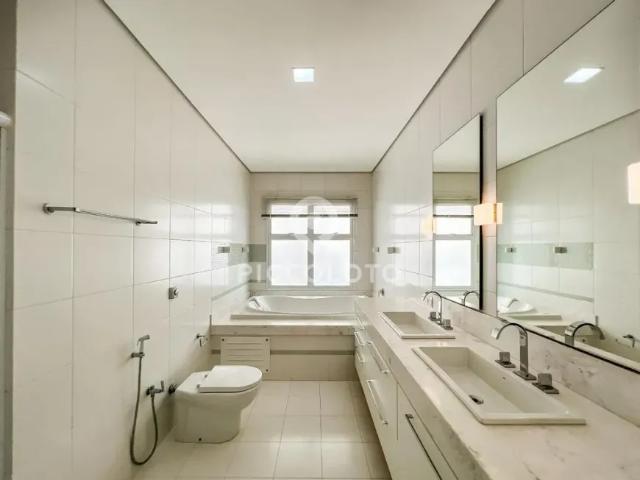 Sobrado à venda em Campinas, Alphaville Dom Pedro, com 4 suítes, com 380 m²